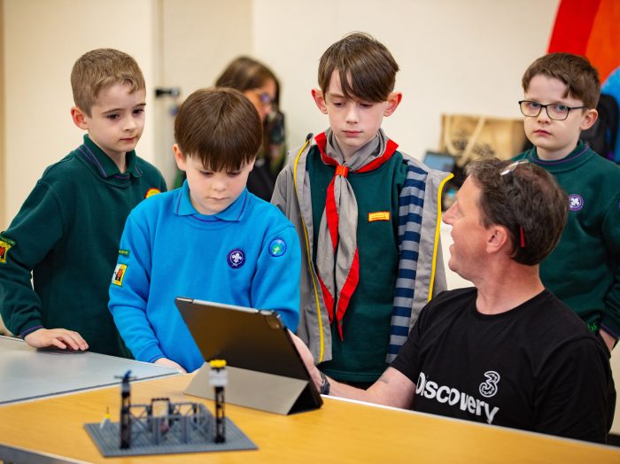 Three UK celebrates the power of belonging to a connected network with ...